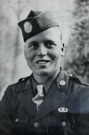 Jay E. CHEEL | Airborne