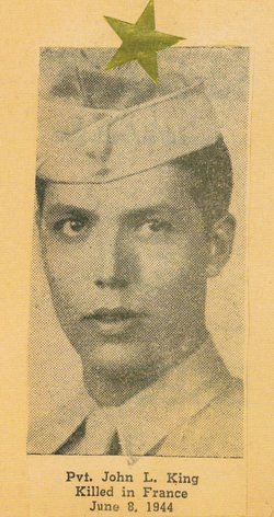 John L. KING | Airborne