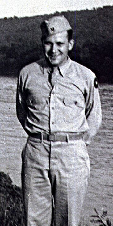 Robert R. PIERCE | Airborne