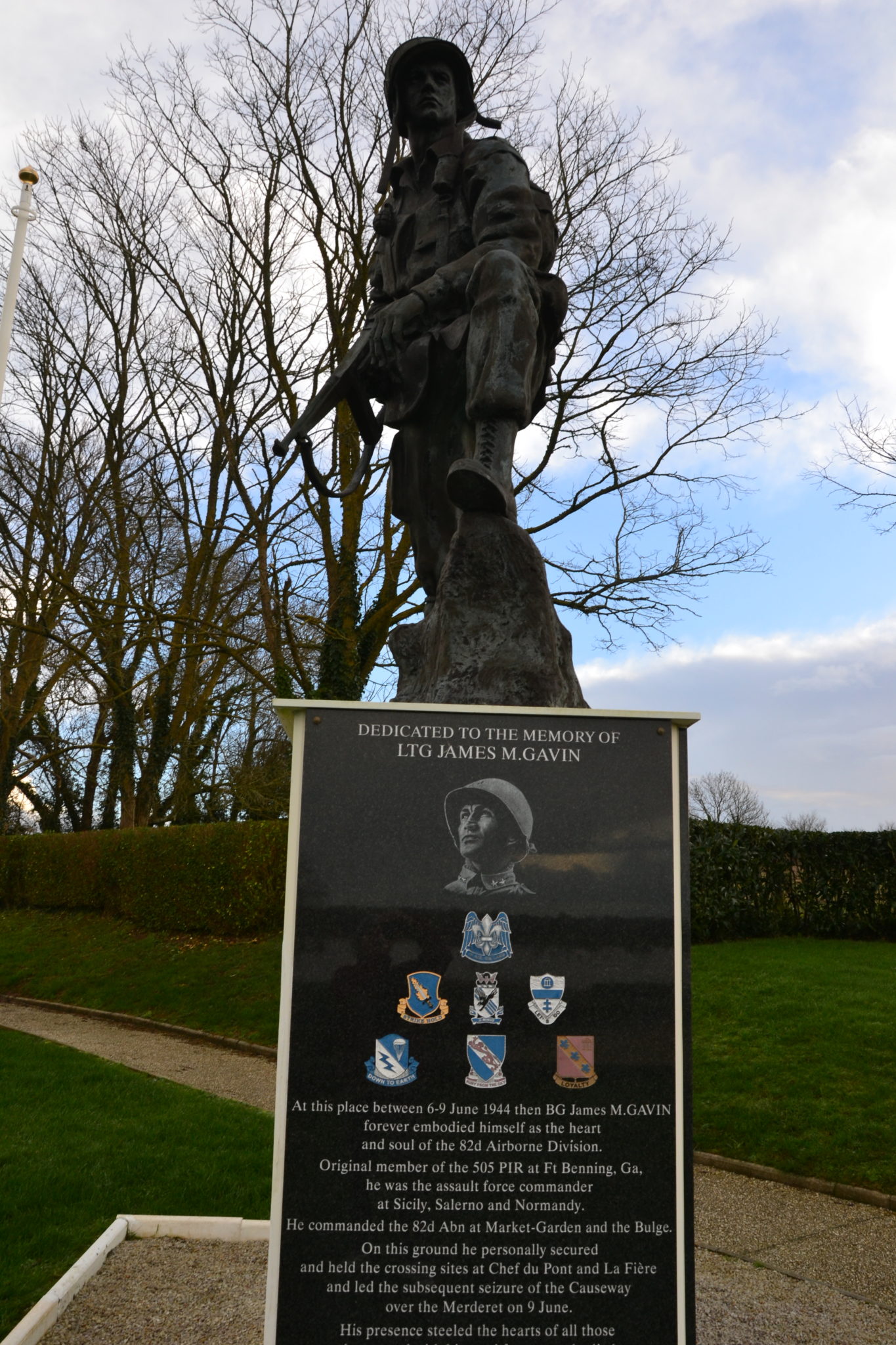 Monuments | Airborne